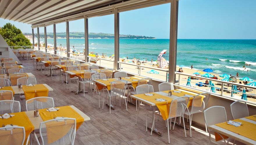 Wakacje w Bułgarii i hotel Luca Helios Beach - wakacyjnapapuga.pl