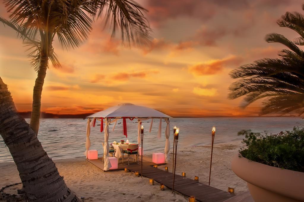 Al Raha Beach Hotel - 5* hotel 20 km od centrum Abu Dhabi